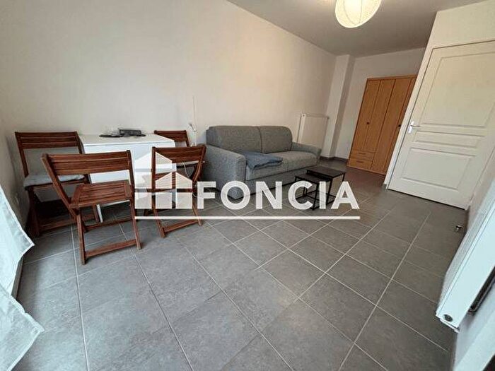 Appartement à louer - Centre Ville-Isambard, Évreux - 1 pièce