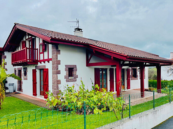 Maison à vendre - Saint-Jean-Pied-de-Port - 4 pièces - 3 chambres