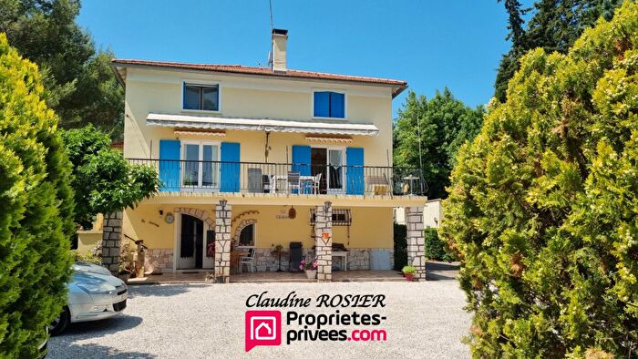 Maison 9 pièces à Besse-sur-Issole, à vendre