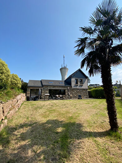 Maison à vendre - Trégastel - 5 pièces - 4 chambres