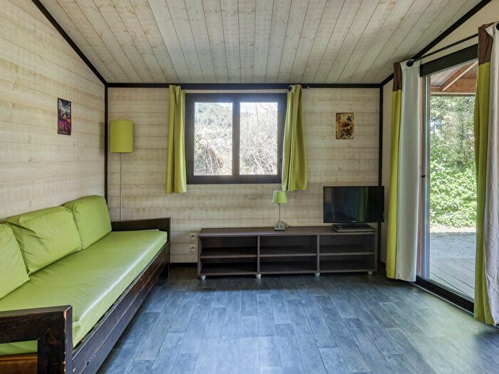 Maison à louer - Solliès-Toucas - 3 pièces - 2 chambres