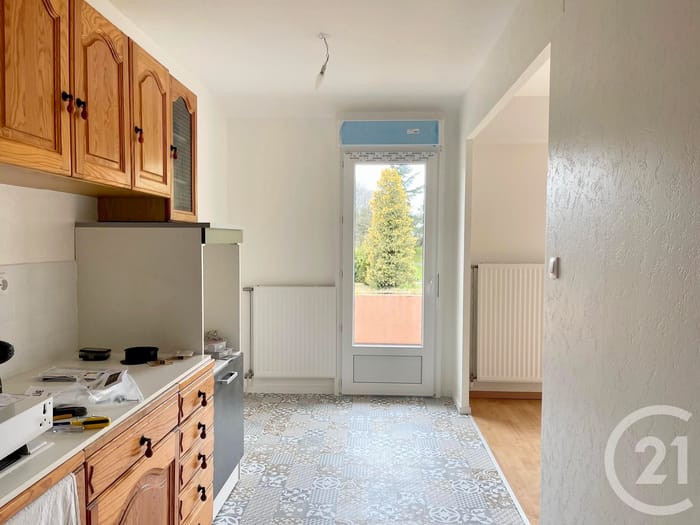 Appartement 4 pièces à louer à Fougères, Paron, Orières, Ecartelée, Bonabry
