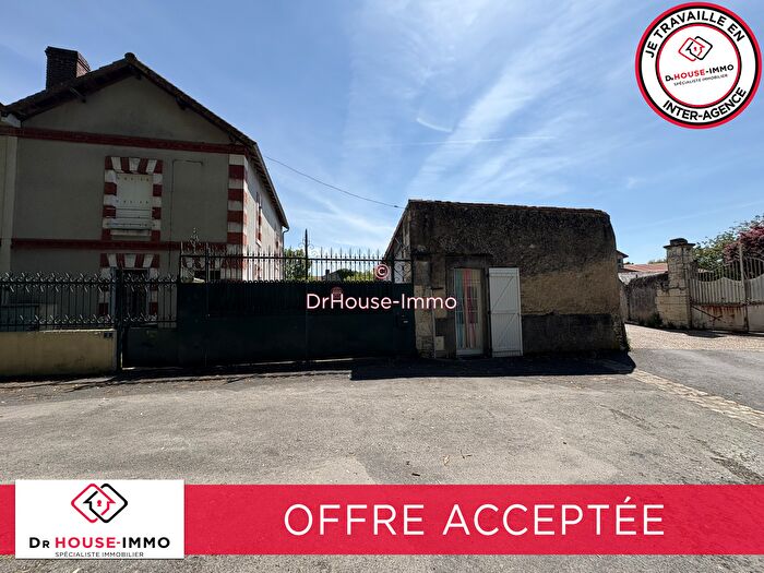 Maison à vendre - Mirebeau - 3 pièces - 2 chambres