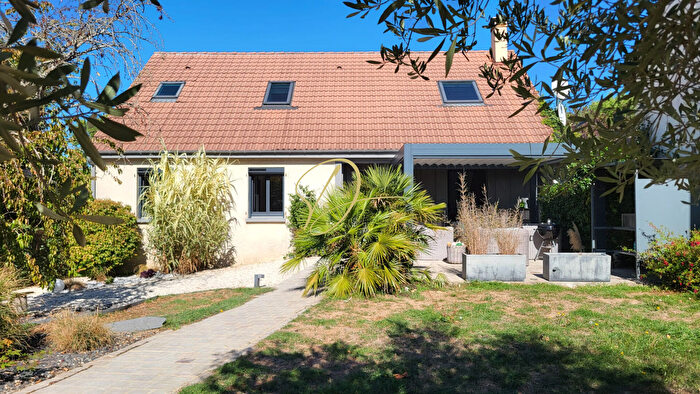Maison 7 pièces à vendre à Bailleau-Armenonville