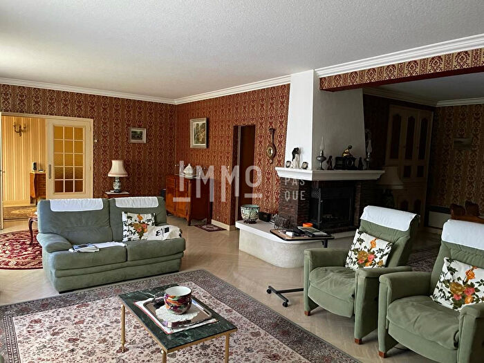 Maison à vendre - Montoire-sur-le-Loir - 10 pièces - 7 chambres