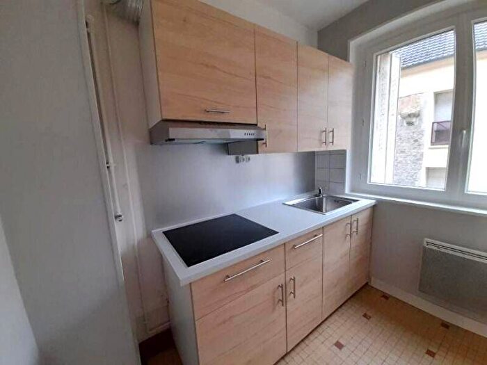 Centre, Château-Thierry : Appartement 2 pièces à louer