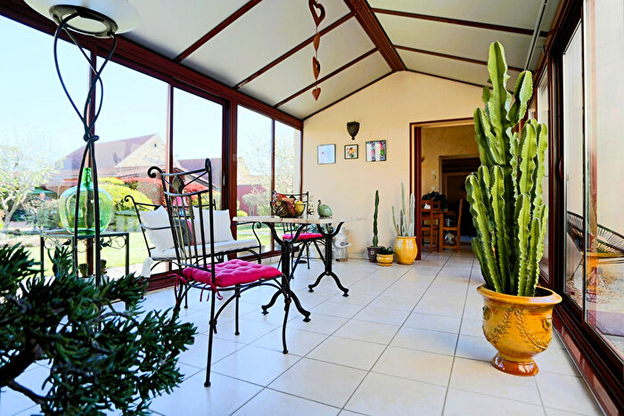 Maison à vendre - Sardon - 5 pièces - 3 chambres