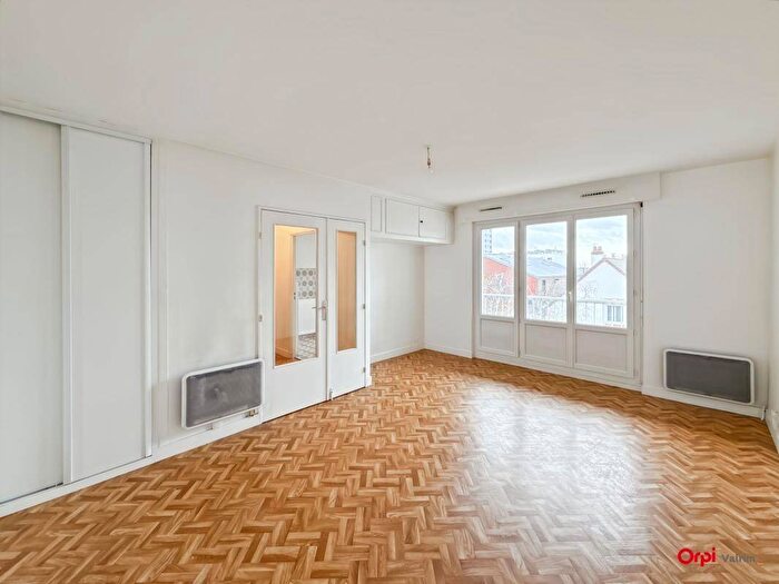 Beaumont-Vauquois, Orléans - Appartement 2 pièces à louer