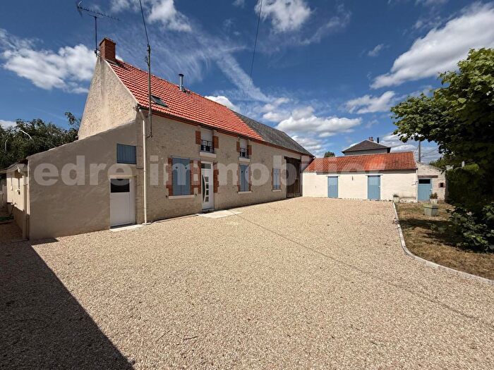 Maison à vendre - Mareau-aux-Prés - 5 pièces - 4 chambres