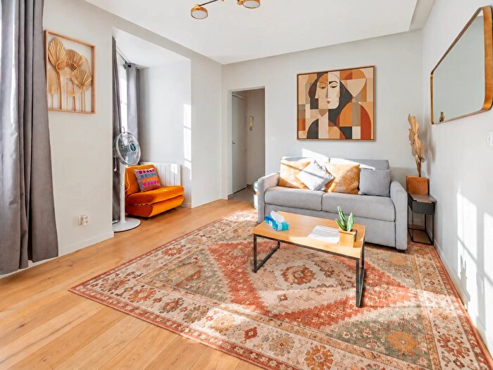 Paris 4ème, Saint-Gervais : Appartement 2 pièces à vendre