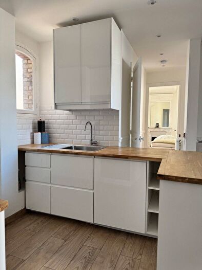 Appartement à louer - Cambronne-Garibaldi, Paris ème arrondissement - 3 pièces - 2 chambres