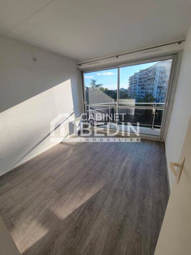 Appartement 3 pièces à Bordeaux, à louer
