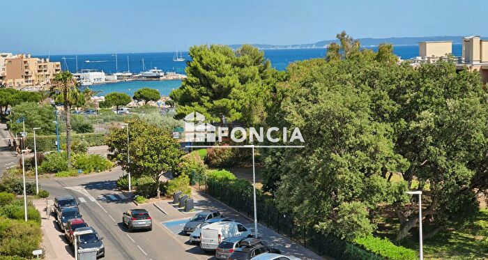 Bormes-les-Mimosas, La Favière, Le Gau, Cap-Bénet, Cabasson, Plages - Appartement 2 pièces à vendre