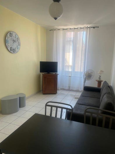 Carmes-Infirmieres-Thiers, Avignon - Appartement 2 pièces à louer