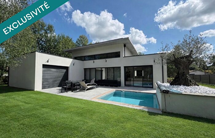 Maison 8 pièces à vendre à Arsac