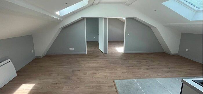 Appartement 3 pièces à Centre Ville Sud, Saint-Claude, à louer