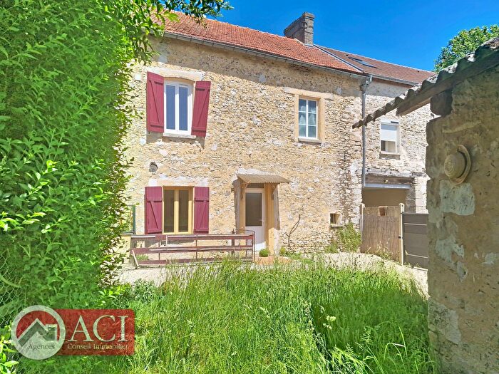 Magny-en-Vexin : Maison 3 pièces à vendre