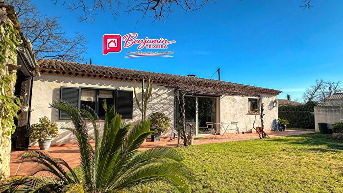 Maison à vendre - Roquebrune-sur-Argens, Golf - 6 pièces - 4 chambres