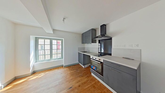 Appartement à louer - Poitiers, Centre-ville - 4 pièces - 3 chambres