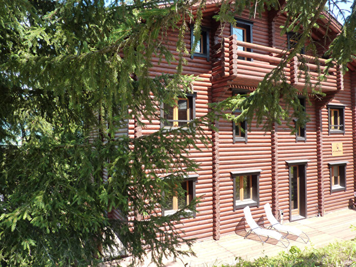 Maison à vendre - La Perrière - 16 pièces - 14 chambres