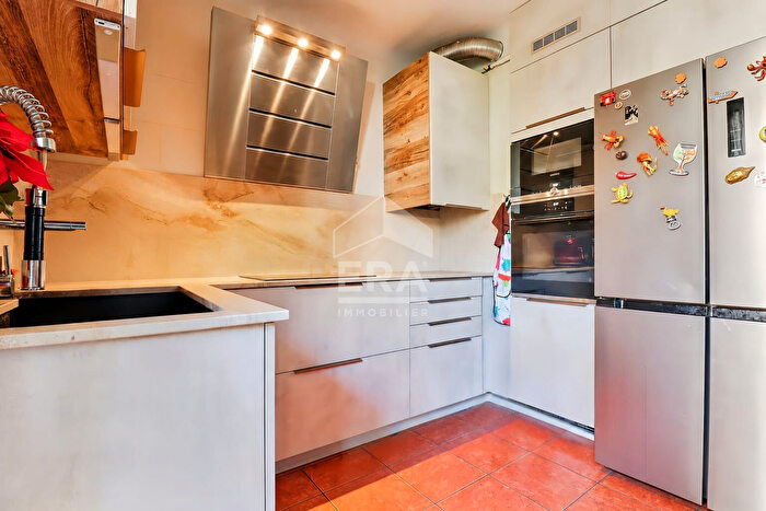Marseille 4ème, Cinq Avenues : Appartement 4 pièces à vendre