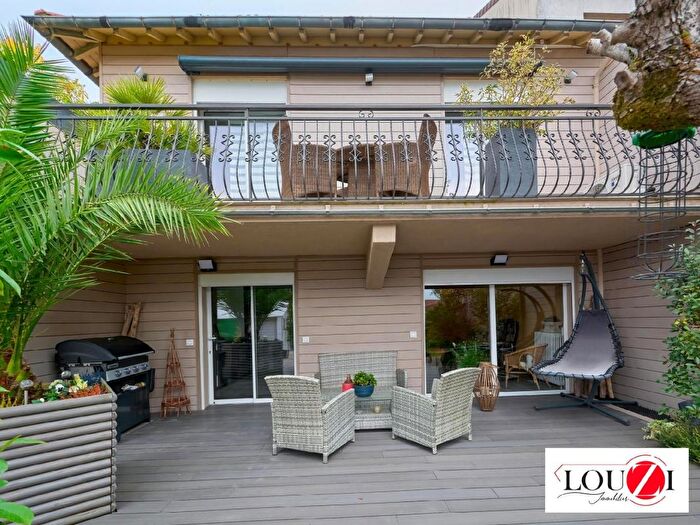 Maison à vendre - Argenteuil - 5 pièces - 4 chambres