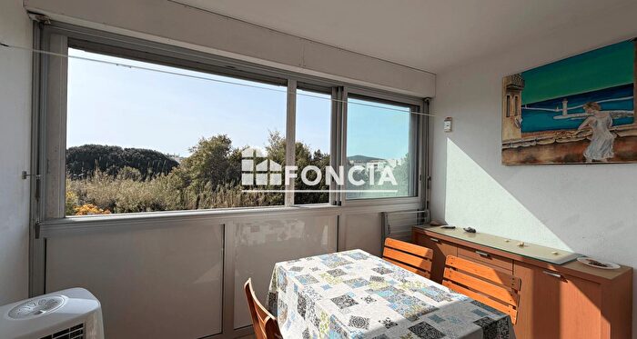 Appartement à vendre - Le Lavandou, Centre-ville, Plage du Lavandou, Pointe Pilon - 2 pièces - 1 chambre