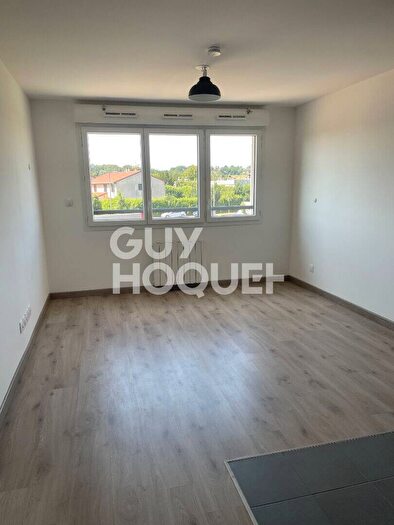 Appartement à louer - Le-Fort, Meyzieu - 1 pièce