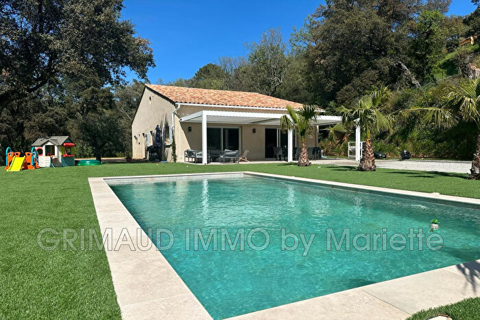 Maison à vendre - La Garde-Freinet - 6 pièces - 5 chambres