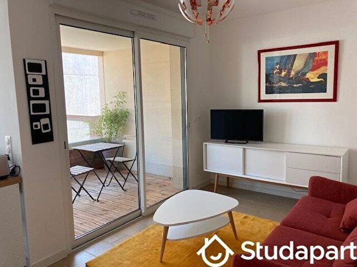 Jardin Public, Bordeaux : Appartement 2 pièces à louer