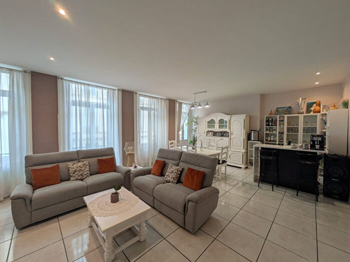 Appartement à vendre - Saint-Étienne, Centre-ville, Peuple, Chavanelle - 4 pièces - 3 chambres