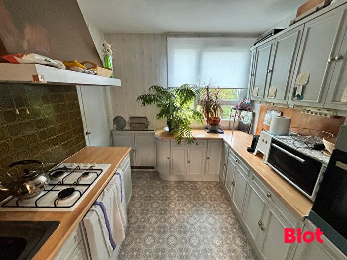 Appartement à vendre - Quartiers Sud-Est, Le Blosne - 4 pièces - 2 chambres