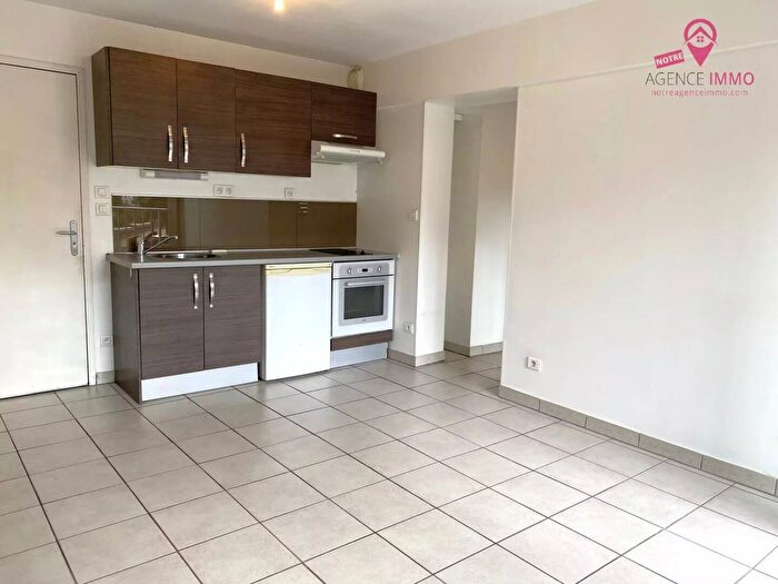 Appartement à louer - Les-Collines, Vienne - 2 pièces - 1 chambre