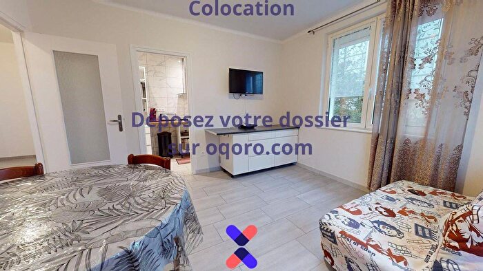 Maison à louer - Charréard, Vénissieux - 4 pièces - 3 chambres