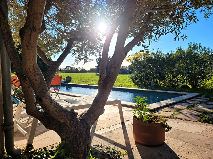 Maison à vendre - Arles, Pont de Crau, Moulès - 8 pièces - 5 chambres