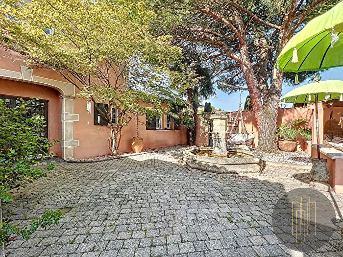 Maison à vendre - Villefranche-sur-Saône, Béligny, Lamartine - 8 pièces - 5 chambres