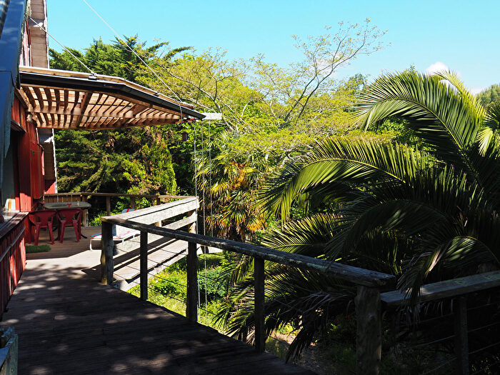 Maison à vendre - Plonéour-Lanvern - 4 pièces - 3 chambres