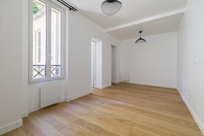 Suresnes, Carnot, Gambetta : Appartement 1 pièce à louer