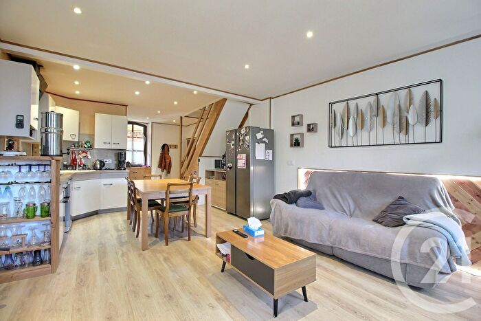 Appartement à vendre - Lyaud - 5 pièces - 4 chambres