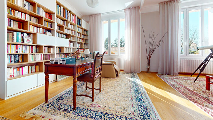 Maison à vendre - Charbonnières-les-Bains - 6 pièces - 4 chambres