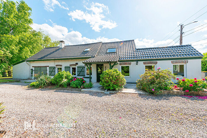 Maison à vendre - Odomez - 8 pièces - 3 chambres