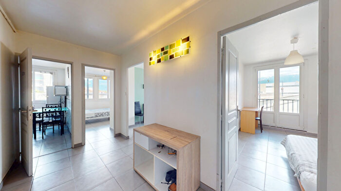 Appartement 4 pièces à Grenoble, Rondeau, à vendre
