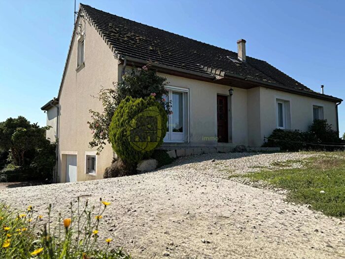 Neuillay-les-Bois - Maison 8 pièces à vendre