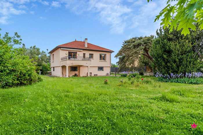 Vénissieux, Pasteur - Maison 3 pièces à vendre