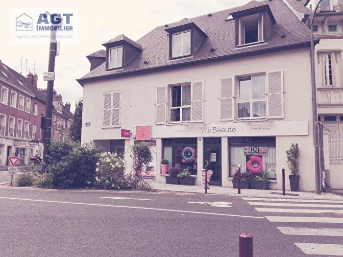 Centre Ville, Beauvais : Appartement 2 pièces à louer
