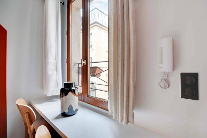 Appartement à louer - Centre, Saint-Cloud - 1 pièce