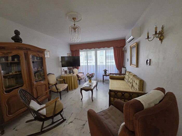 Appartement à vendre - Nice, Saint-Sylvestre - 3 pièces - 2 chambres