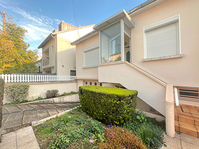 Nanterre, Mont Valérien : Maison 3 pièces à vendre