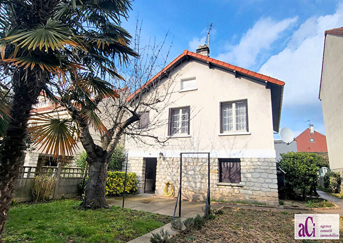 Maison à vendre - Chevilly-Larue, Larue - 3 pièces - 2 chambres