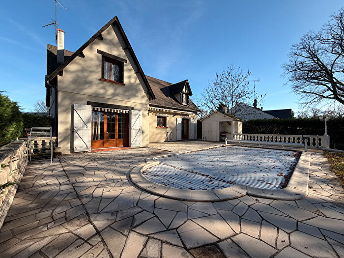 Maison à vendre - Orléans, La Bolière, Campus - 7 pièces - 5 chambres